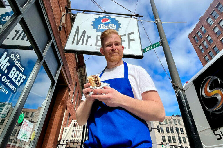 The Bear Food Tour - Yes, Chef! Chicago Tour